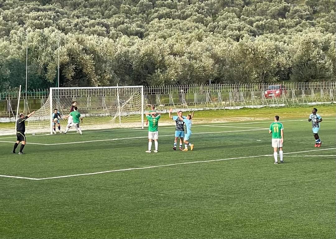 Μεγάλη μάχη στο Νότο, κορυφή για Αστέρα Νίκης! – ΑΘΛΗΤΙΚΟ ΜΕΤΩΠΟ ...